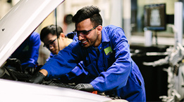 Article: VCC Auto Collision and Refinishing student's online learning ...